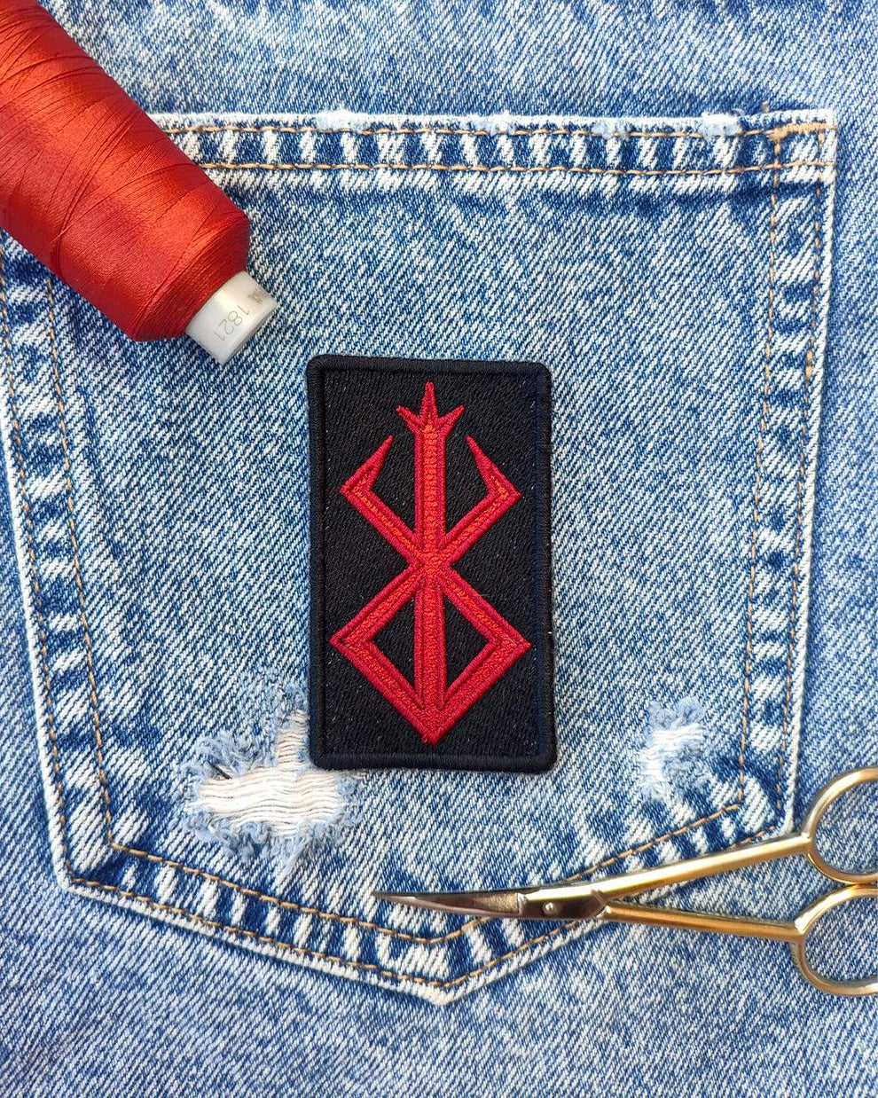Anime Berserk Embroidered Patch 7cm – Valkynea